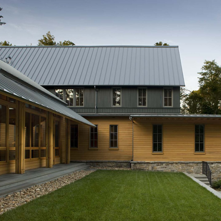 75 Clapboard Exterior Home Ideas You'll Love - January, 2026 | Houzz