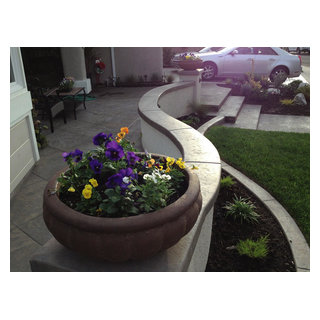 Mow Strip & Concrete Curb - Orange County - by Signature Landscape | Houzz