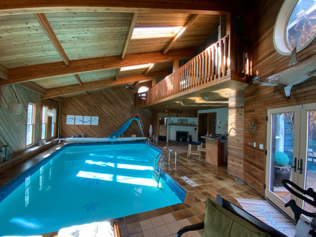 Design-Build Firm Freshens Up an Indoor Pool for Entertaining