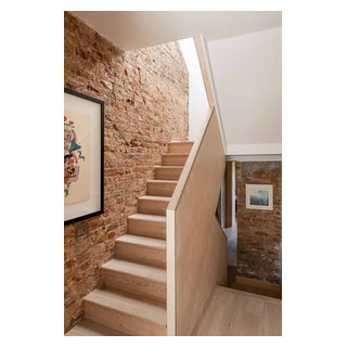 Dramatic asymmetrical roof creates stunning extension - Contemporary ...