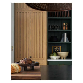 Midway Hollow - Modern - Kitchen - Dallas - by Urbanology Designs | Houzz