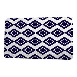 Upscale Getaway Diamond Jive 1 Geometric Print Bath Mat, 21"x34 ...