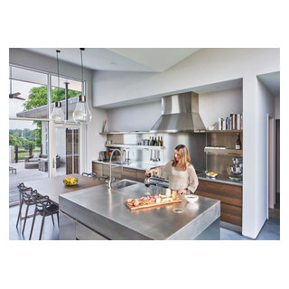 Shangri-la - Modern - Kitchen - Raleigh - by Bold Construction | Houzz