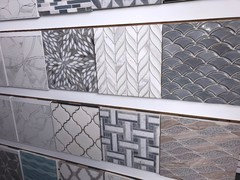 Braided picket/wide hex tile