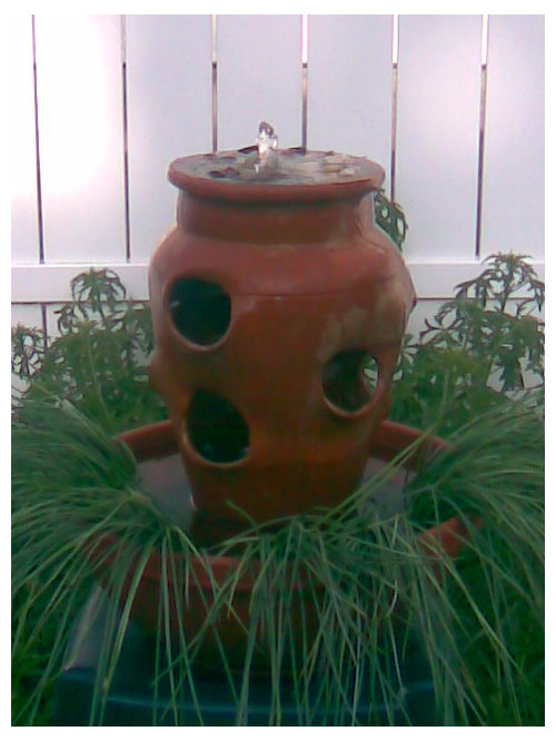 My strawberry pot bubbling fountain | Houzz Forum