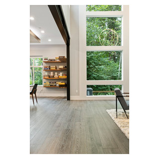 Oxden Signature | Modin Rigid LVP Customer Space | Newcastle, WA ...