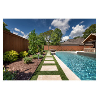 Traditional Backyard Beautiful - Traditional - Houston - by Tipton ...