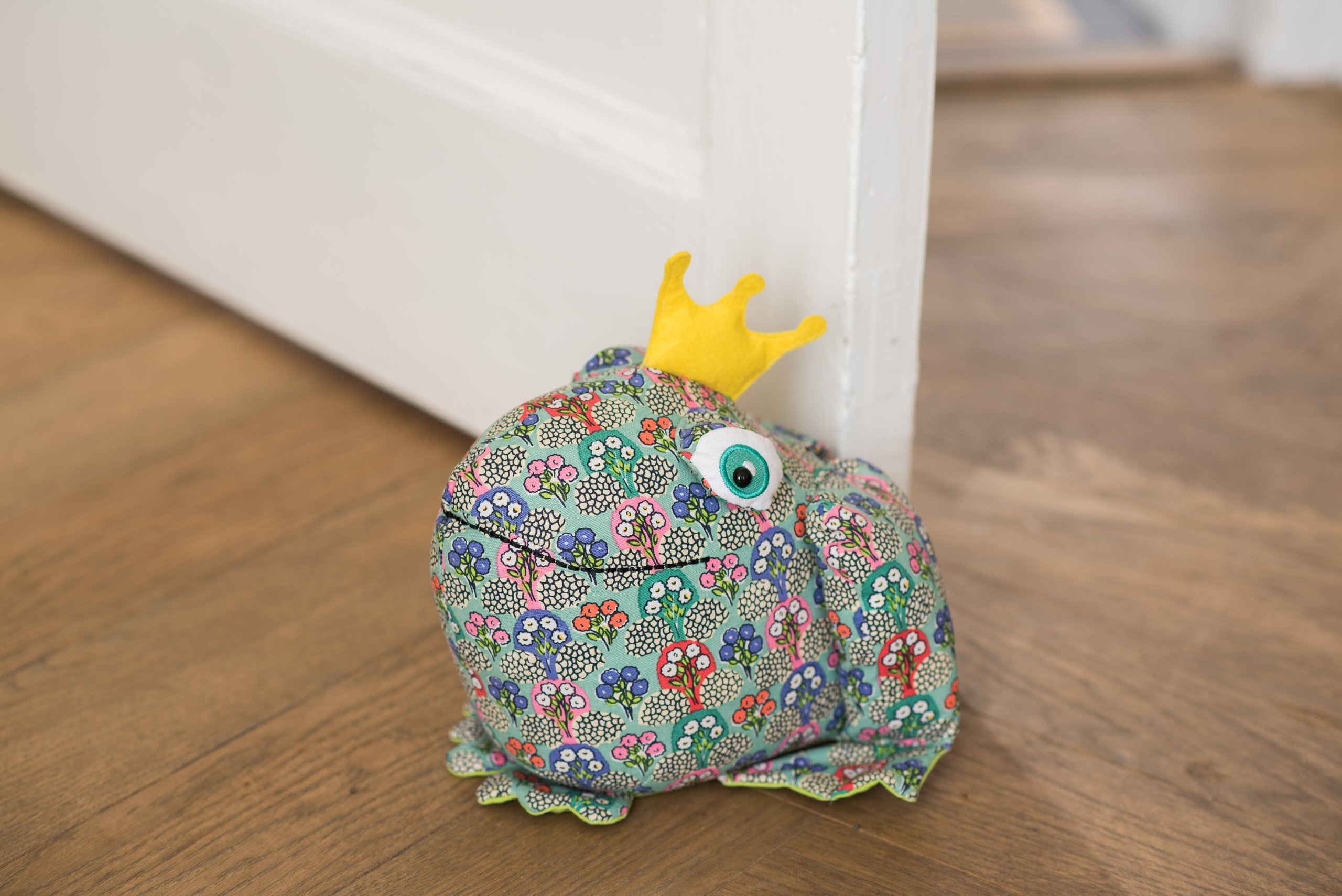 Frog Doorstop - Contemporary - Door Stops - by Ulster Weavers | Houzz