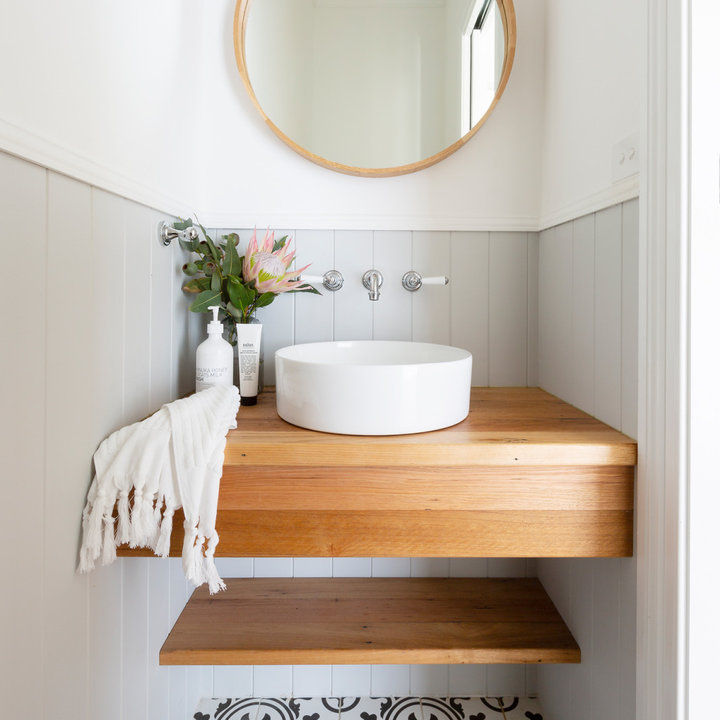 75 Beautiful Small Cloakroom Ideas and Designs - July 2024 | Houzz UK
