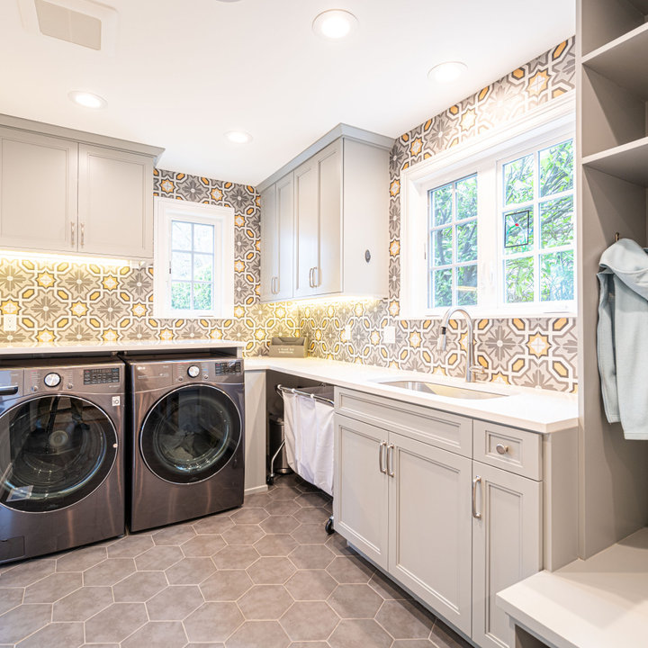75 Beautiful U-shaped Laundry Room with Grey Splashback Ideas & Designs ...