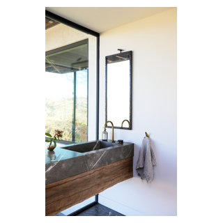 CALACATTA ORO FRANCHI & ARABESCATO OROBICO GRIGIO - Modern - Cloakroom ...