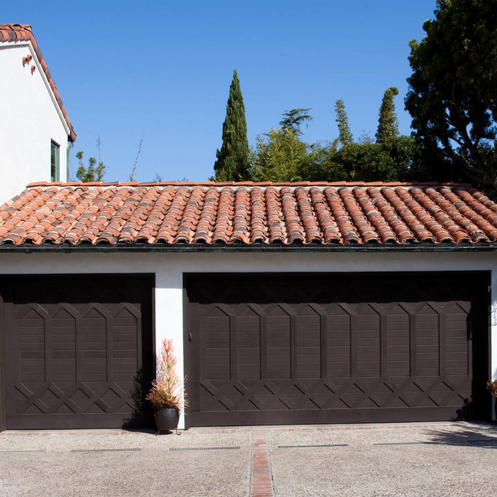 75 Mediterranean Garage Ideas You'll Love - April, 2026 | Houzz