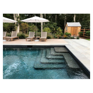 Ocean Blue Pebble Sheen w/ Antracite Tile - Beach Style - Pool - Boston ...