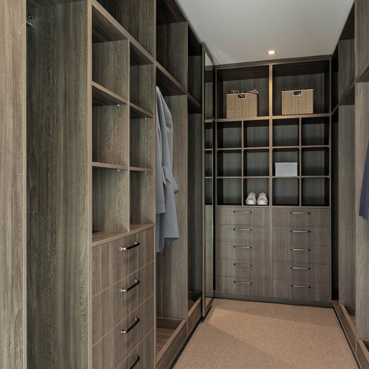 75 Beautiful Small Walk-in Wardrobe Ideas & Designs - June 2024 | Houzz AU
