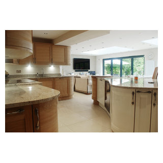 Bespoke Kitchen with Bi-folding Doors & Roof Lanterns in Extension ...