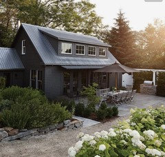 Another 70s Shed Style House Color Conundrum