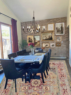 “Light Academia” dining room