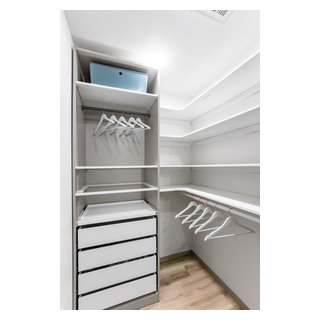 Aire Drive- Primary Closet - Modern - Closet - Las Vegas - by House of ...