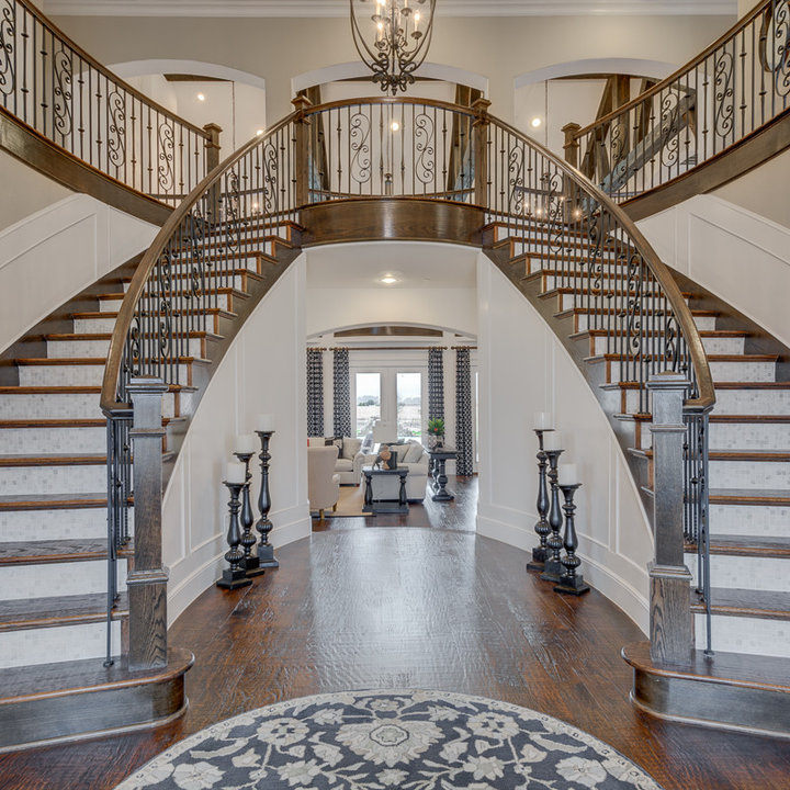 Curved Entryway - Photos & Ideas | Houzz