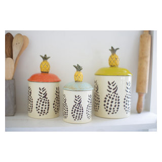 Kalalou Cdv1826 Set Of Three Ceramic Pineapple Canisters - Tropical ...