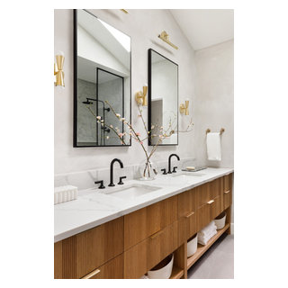 Modern Primary Bathroom - Modern - Bathroom - Chicago - by My Modern ...