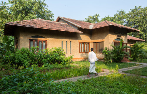 How long do you have to stay somewhere to say you 'lived' there? | Houzz AU