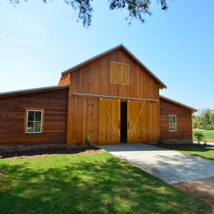 75 Beautiful Mid-Sized Barn Pictures & Ideas | Houzz