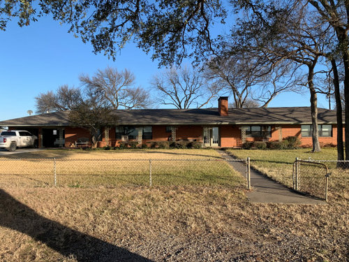 Need help with long and low ranch style house