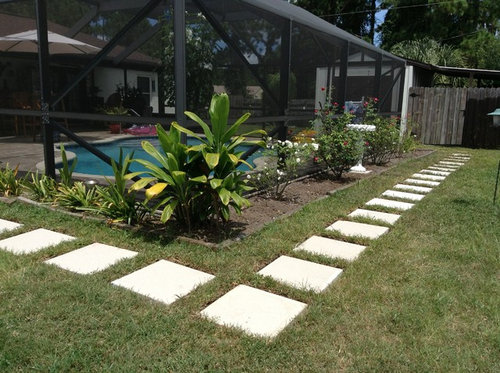 New pathway around pool, thanks HOUZZ for some good tips and ideas!
