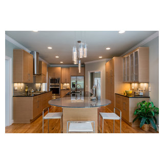 White Oak Kitchen - Contemporary - Raleigh - by Rima Nasser | Houzz
