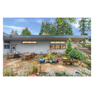 Bellevue Garage and Workshop - Midcentury - Garage - Seattle - by ...