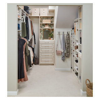 Women's Slanted Ceiling Walk-In - Wardrobe - Grand Rapids - by ...