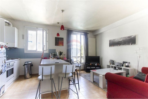 Salon + cuisine dans 17m2 | Houzz