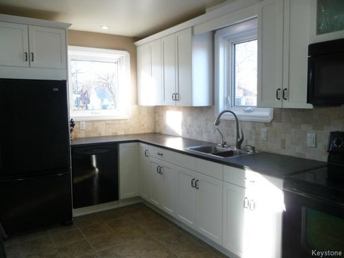 Kitchen Layout - Table Placement