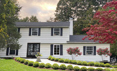 Double doors on a colonial house?