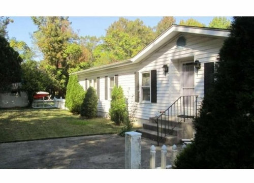 Help! Sideways house looks like a trailer!