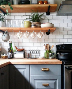 Tiling with range hood & open shelves? | Houzz Forum