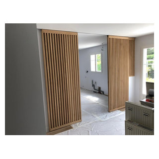 Claustras en chêne - Modern - Hall - Other - by Menuiserie GODEL | Houzz