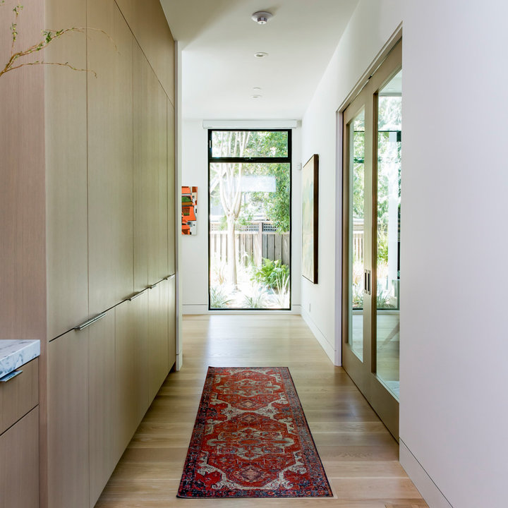 75 Beautiful Contemporary Hallway Ideas and Designs - May 2024 | Houzz UK