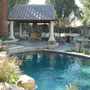 75 Beautiful Round Infinity Pool Pictures & Ideas | Houzz