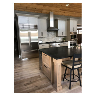 In general - Kitchen - New York - by JAN MOYER | Houzz