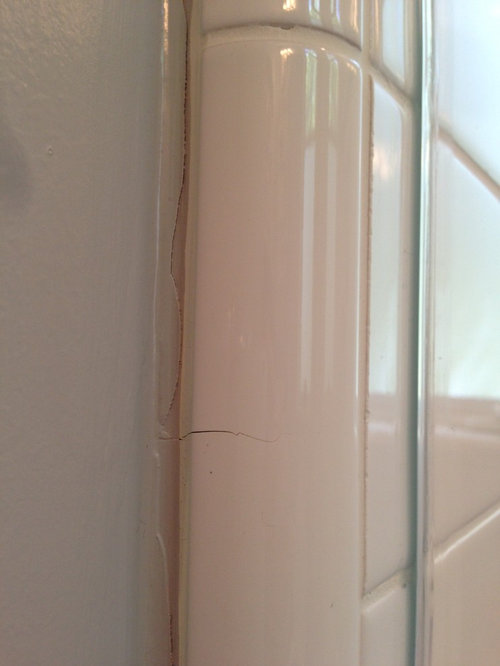 Cracked subway tiles in remodeled bathroom | Houzz Forum