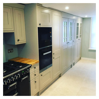 Country style shaker kitchen - Victorian - Kitchen - London - by ...