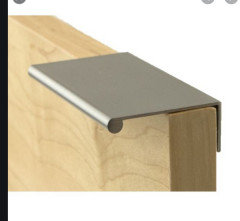 Shaker Kitchen Cabinets with Finger Pulls? | Houzz Forum