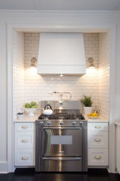 Help me pick wall sconces to go next to the range. | Houzz Forum