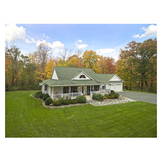 Wisconsin Homes - Country - House Exterior - Minneapolis - by Elisa ...