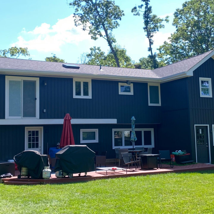 75 Black Vinyl Exterior Home Ideas You'll Love - September, 2025 | Houzz