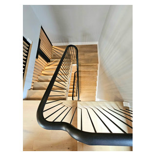 115_Stunning Continuous Rail System on 3 Story Floating Stairs ...