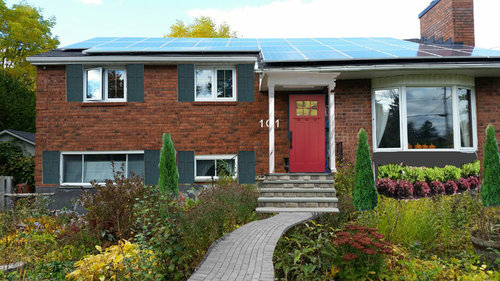 What do you think of the exterior updates to this 1950's split level?