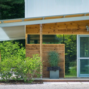 75 Beautiful White Metal Exterior Home Pictures & Ideas | Houzz